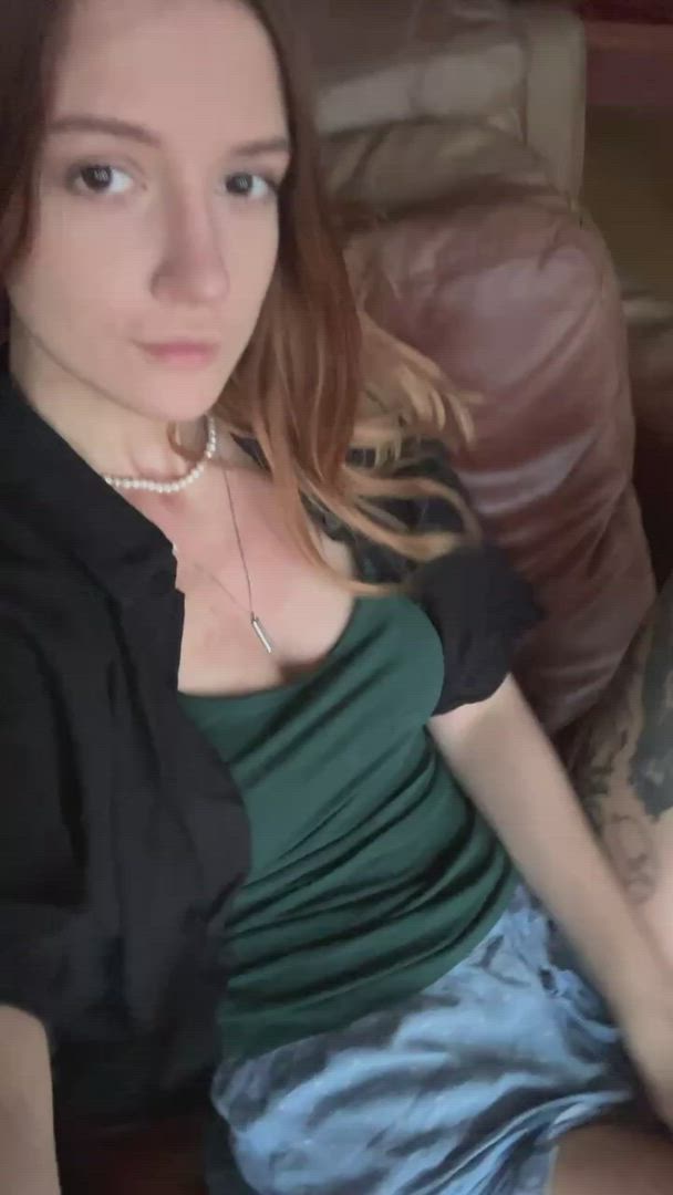 Onlyfans.com/cursed_ellie cursed_ellie OnlyFans t-shirt porn video